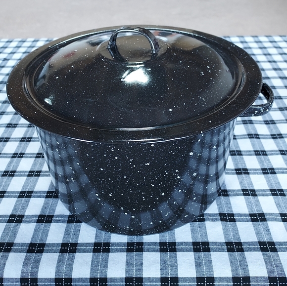 Kitchen | Vintage Style Black Speckled Stock Pot With Lid 6 Quart ...